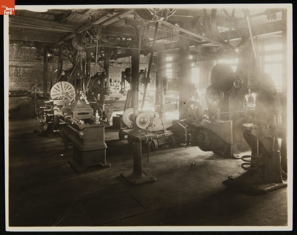 https://antiquemachinery.com/images-HFM/Arlington-and-Sims-Machine-Shop ...